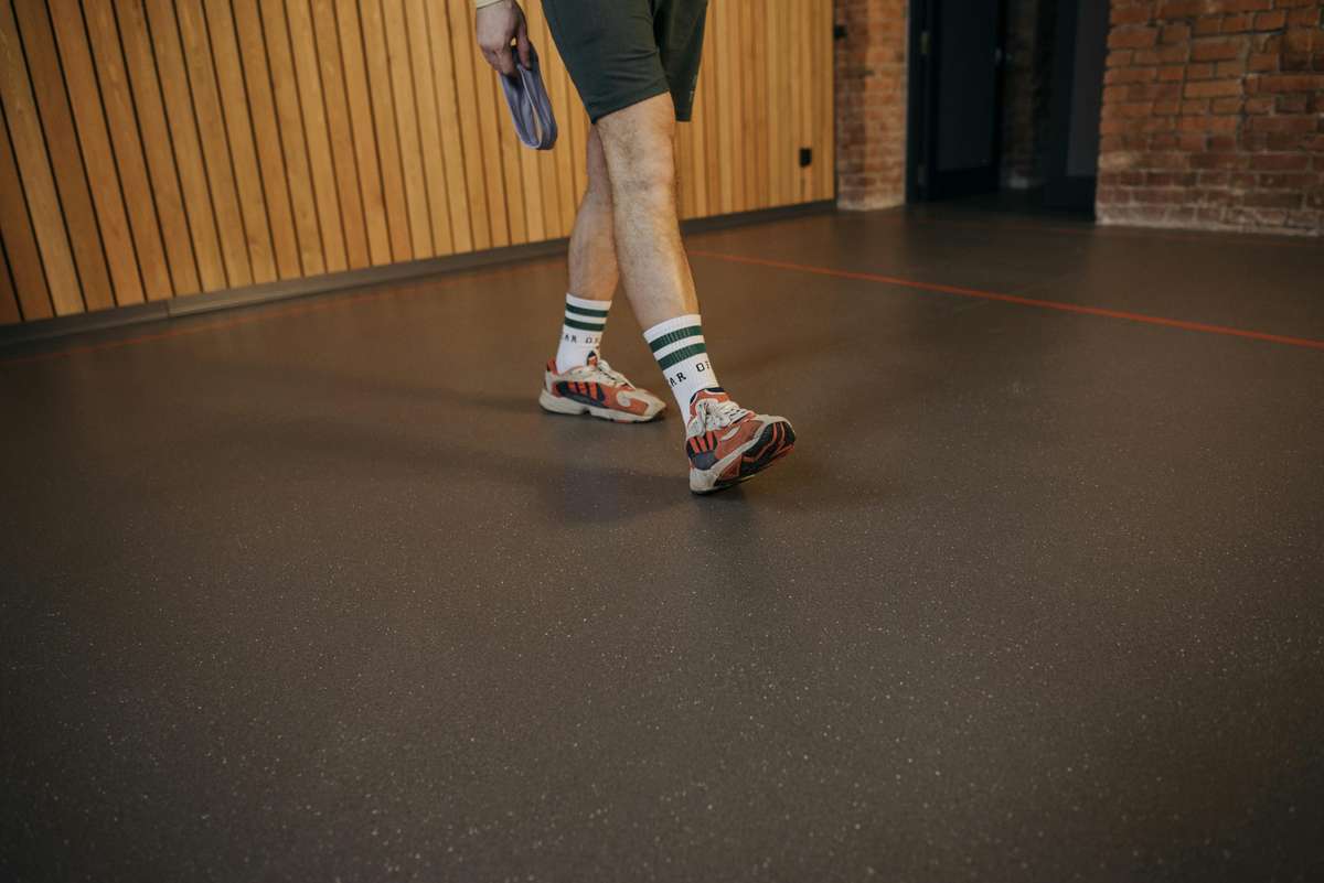 Sprained Ankle First Aid: Step by Step Essential Guide - HealthfulHelps