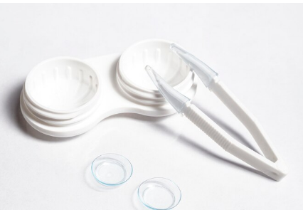 How to Rehydrate And Clean Contacts without a solution? - HealthfulHelps